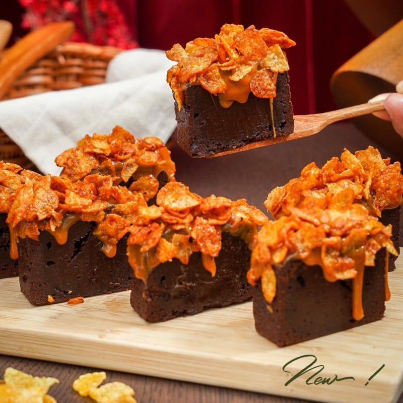Caramel Cornflake Brownie - Susan Croissant